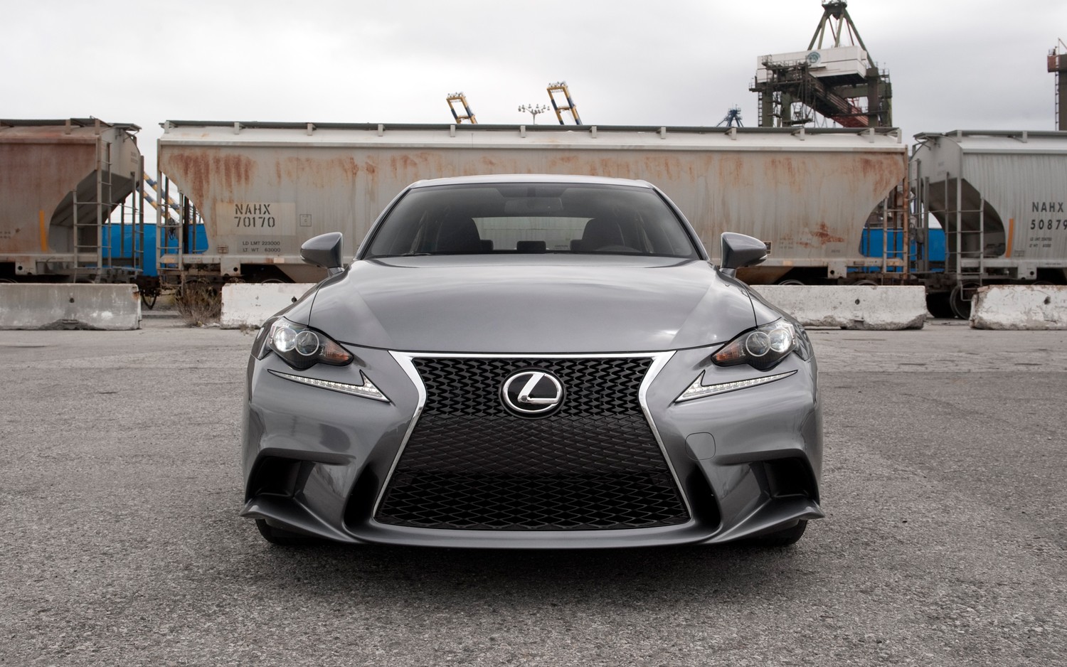 Lexus IS 2014 thể thao và lôi cuốn hơn