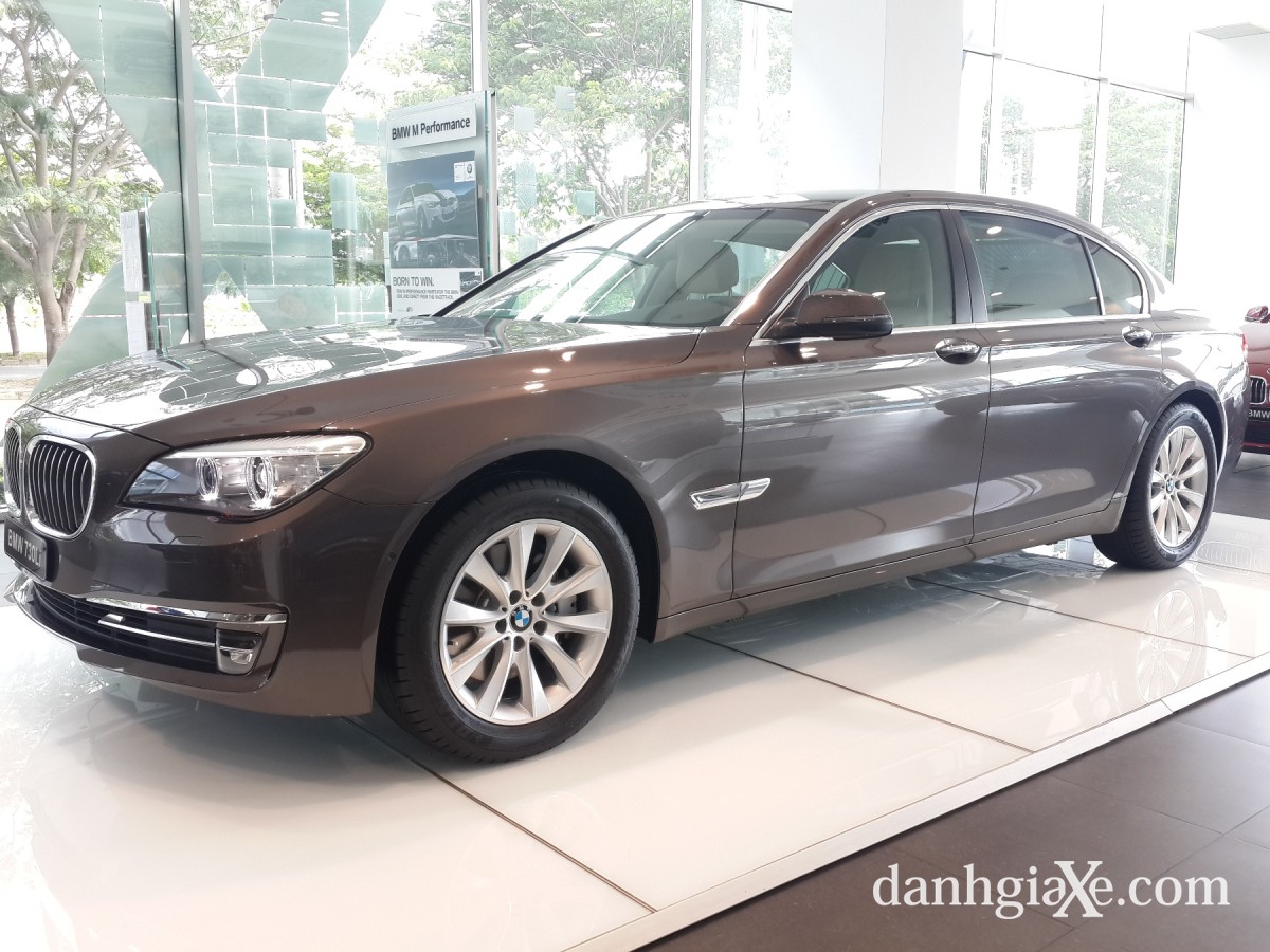 BMW Series 7 - 730Li LCI 2014