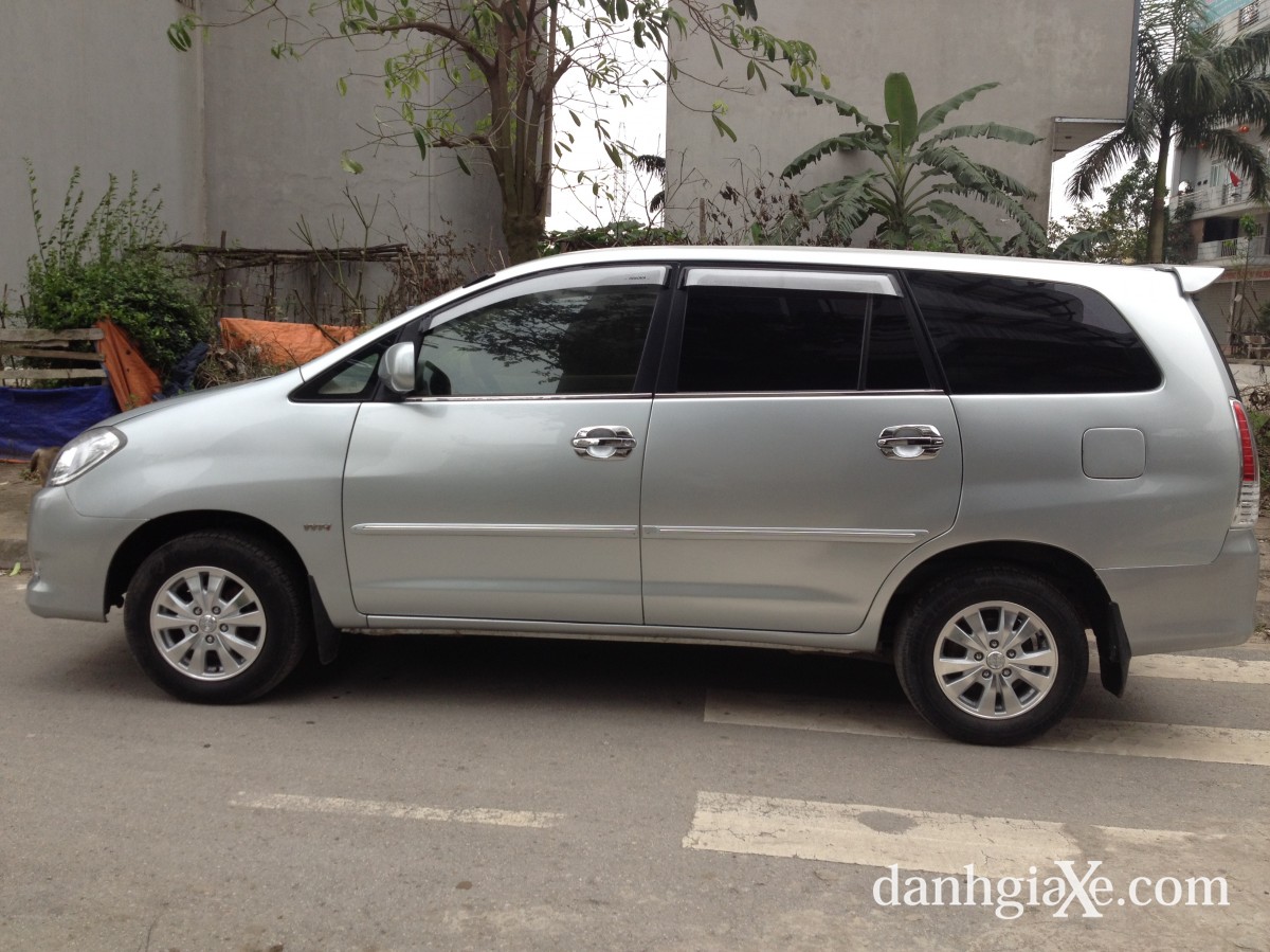 Toyota Innova 2008 G