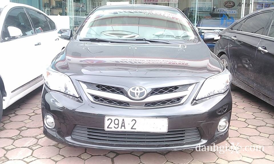Toyota Corolla Altis 2.0CVT 2011