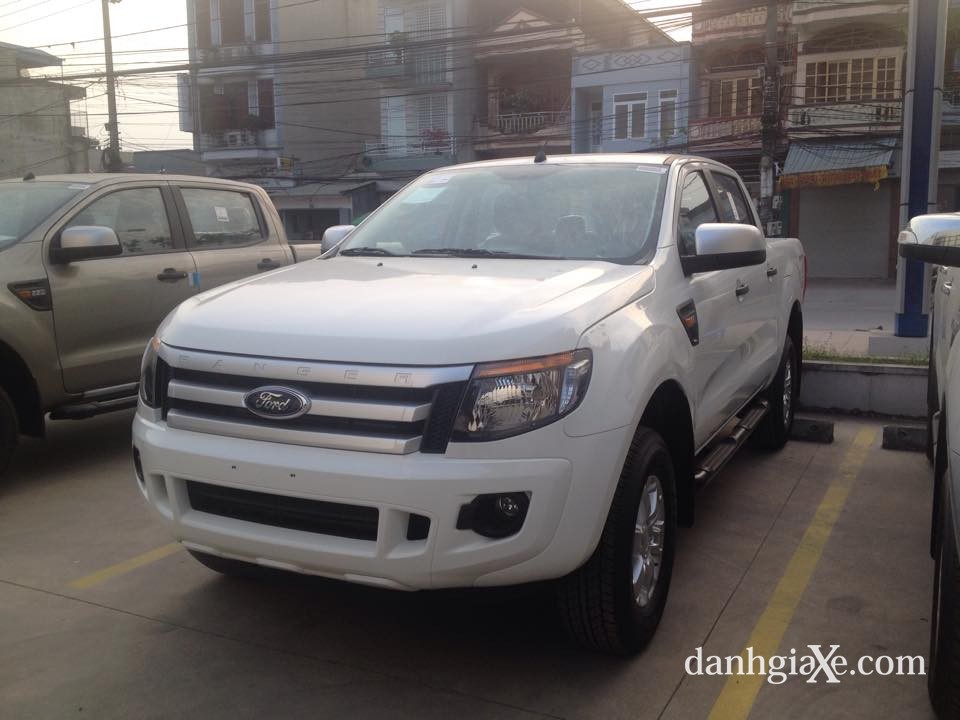 Ford Ranger XLS 4x2 AT