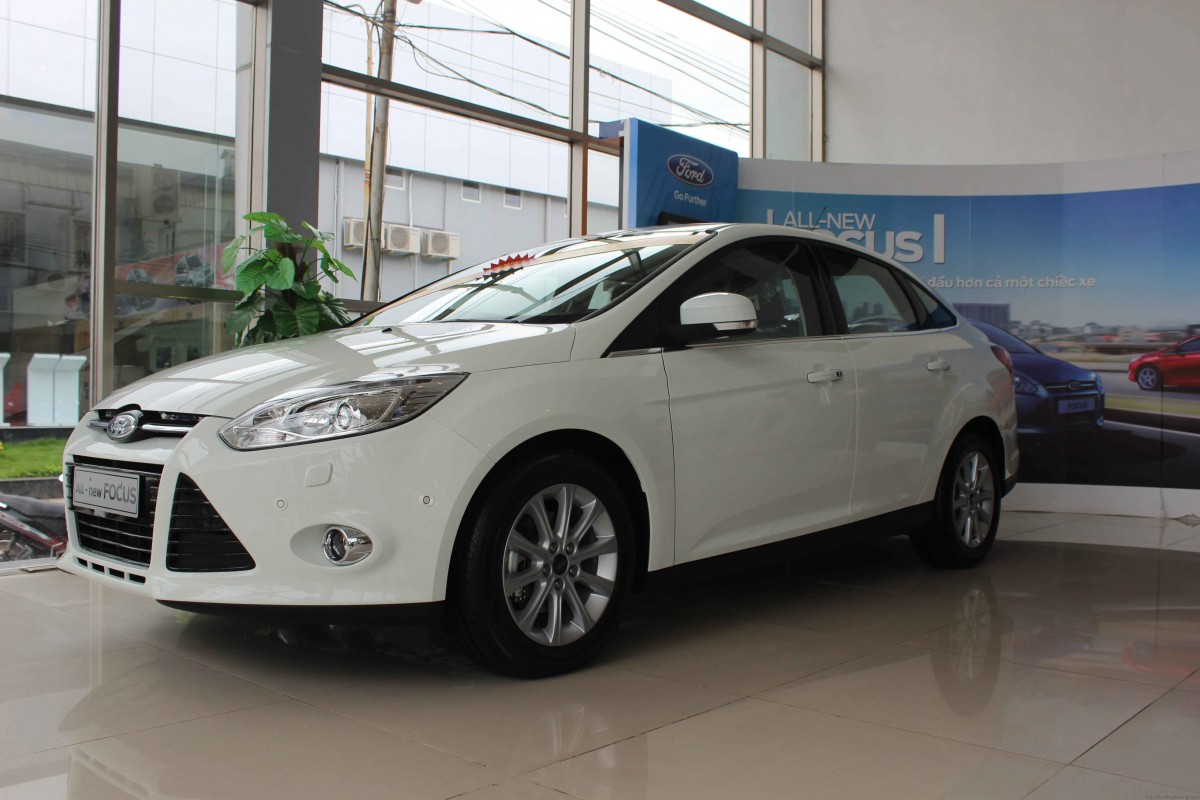 CÁCH SỬ DỤNG TÍNH NĂNG GIỚI HẠN TỐC ĐỘ TRÊN XE FORD FOCUS 2014