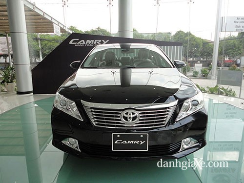 Toyota Camry 2.5Q 2015