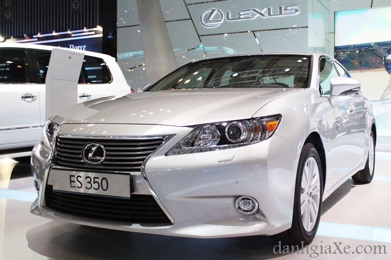 Giá bán chính thức của các dòng xe Lexus chính hãng tại Việt Nam