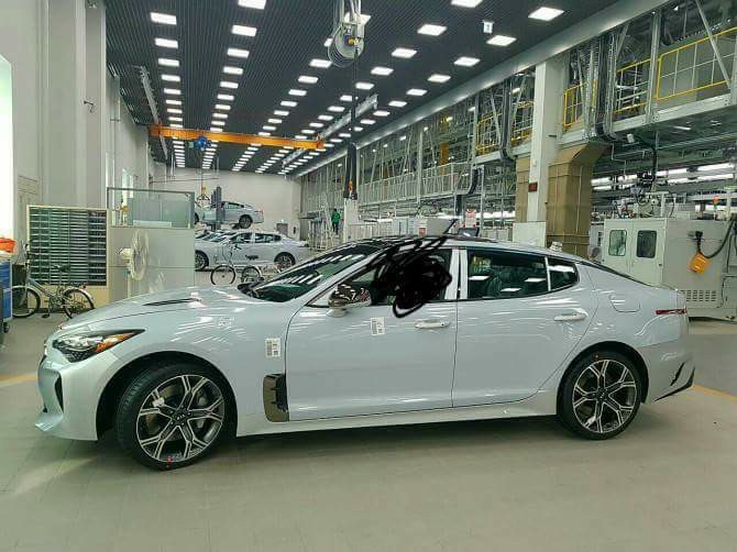 KIA K8 lộ diện phiên bản hoàn chỉnh tại nhà máy