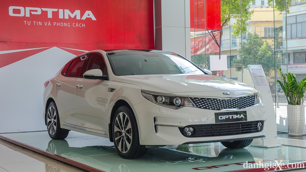 KIA Optima | Showroom Kia Phạm Văn Đồng
