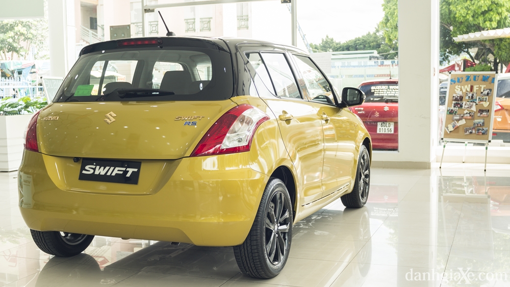 Đánh giá xe Suzuki Swift RS 2017